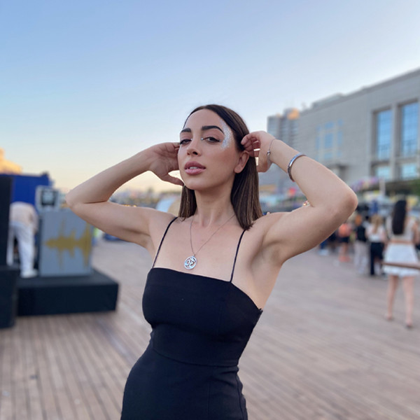 Eda Özyurt - Uyanan Güzel